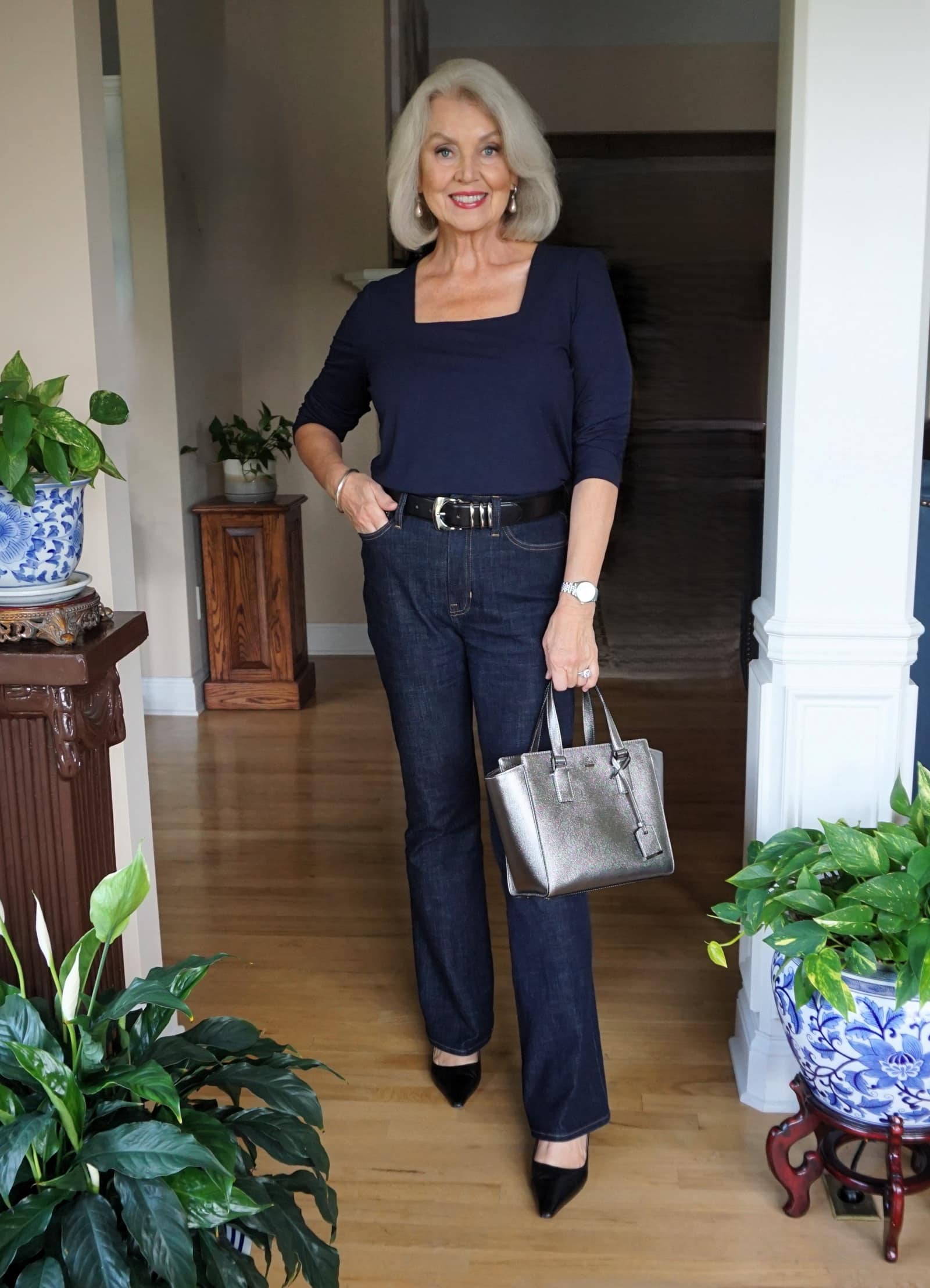 Posing For Photos Tips - Susan After 60 | Timeless Style, Graceful ...